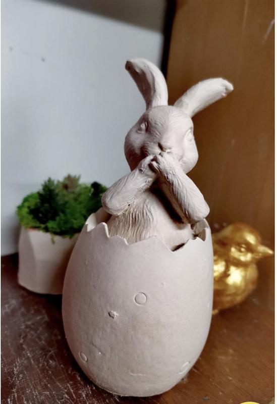 Кашпо фігурка кролик №2 символ 2023 року — ціна 100 грн у каталозі Статуетки Купити товари
