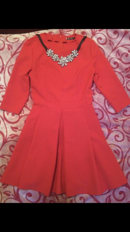 Нарядна сукня — ціна 280 грн у каталозі Короткі сукні Купити жіночі речі за доступною ціною на