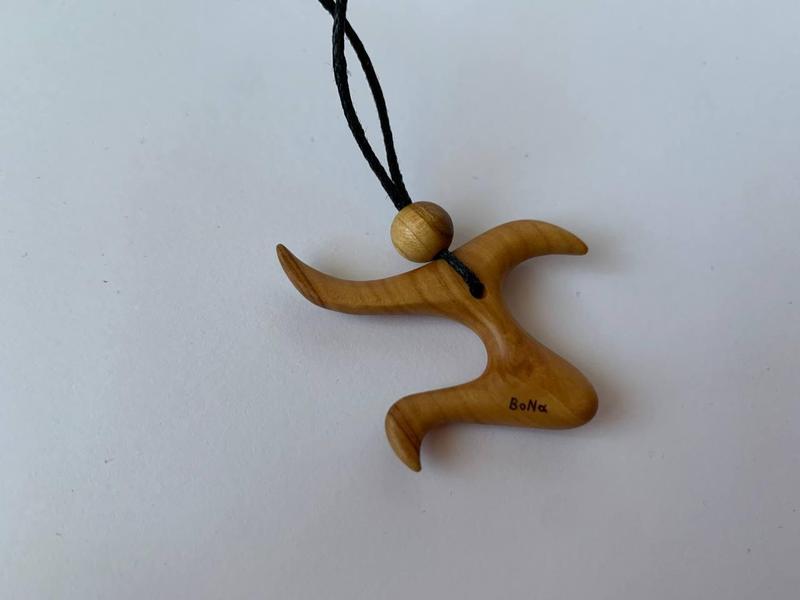 Підвіс із дерева 4 фігурка з дерева кулон джин прикраса з дерева джин — ціна 290 грн у