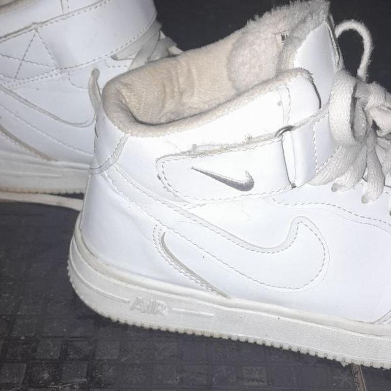 Джорданы зимние — цена 530 грн в каталоге Кроссовки Купить женские вещи по доступной цене на