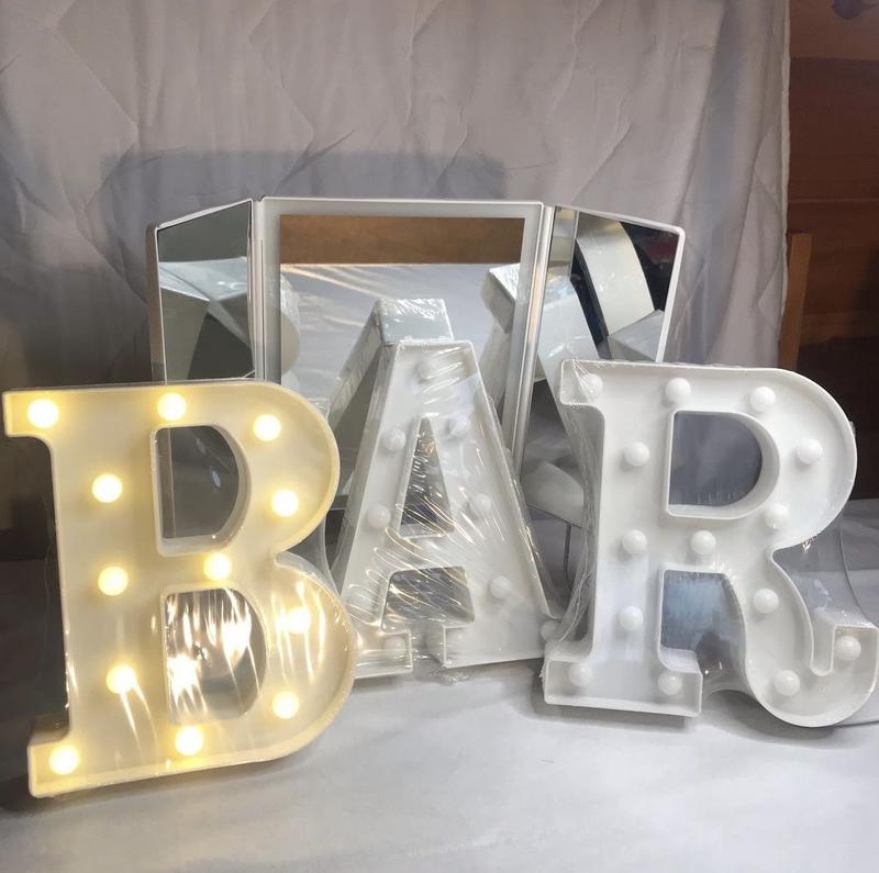 Букви з підсвіткою — ціна 220 грн у каталозі Статуетки Купити товари для дому та побуту за