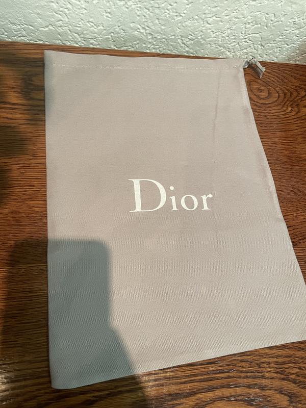 Пильник Dior — ціна 299 грн у каталозі Пакувальний папір Купити товари для дому та побуту за