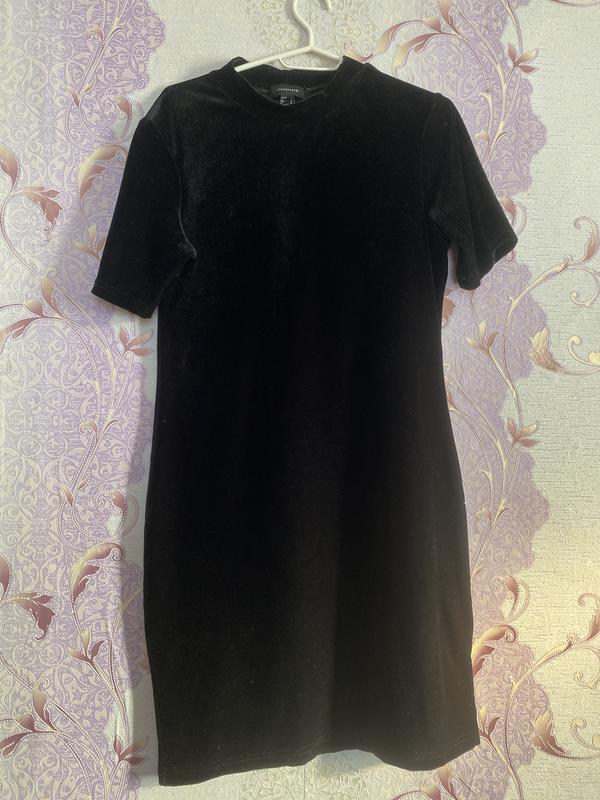 Сукня — ціна 150 грн у каталозі Короткі сукні Купити жіночі речі за доступною ціною на Шафі