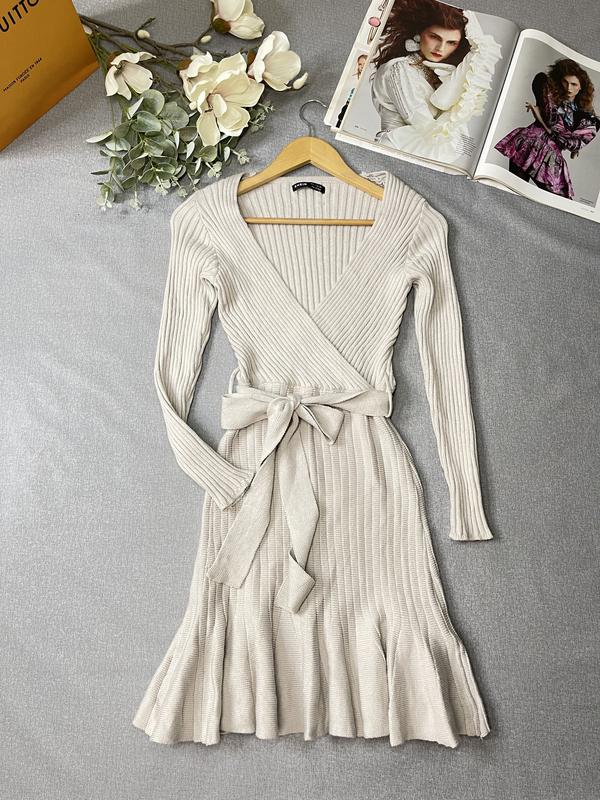 Стильна актуальна сукня — ціна 473 грн у каталозі Короткі сукні Купити жіночі речі за доступною