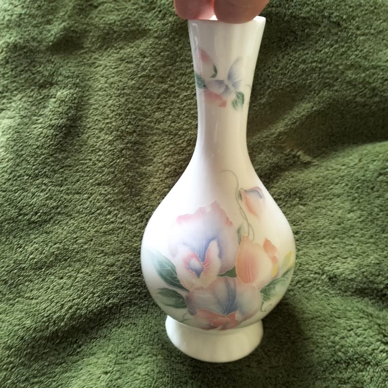 Колекційна фарфорова ваза Aynsley — ціна 600 грн у каталозі Вази Купити товари для дому та