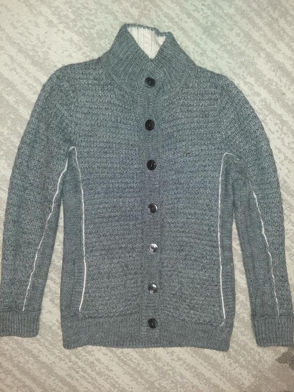 Вовняна кофта — ціна 100 грн у каталозі Кардигани Купити жіночі речі за доступною ціною на Шафі