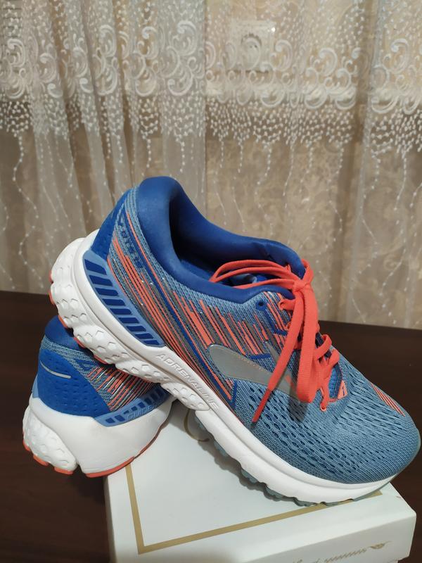 Жіночі кросівки Brooks — ціна 680 грн у каталозі Кросівки Купити жіночі речі за доступною ціною