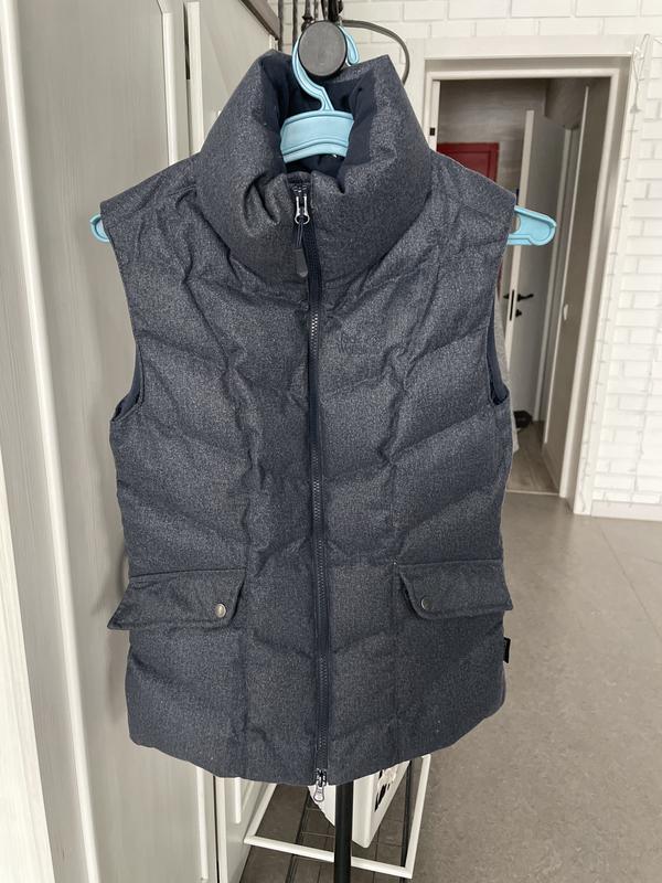 Жилет пуховий — ціна 830 грн у каталозі Жилетки Купити жіночі речі за доступною ціною на Шафі