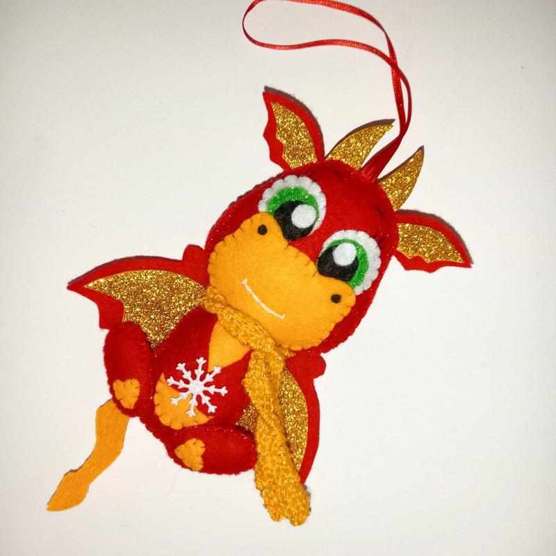 Дракон символ 2024 новорічна іграшка — ціна 150 грн у каталозі Іграшки Купити товари для дому