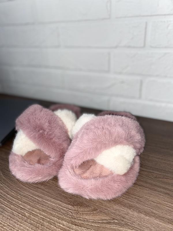 Жіночі тапочки пухнастики — ціна 375 грн у каталозі Капці Купити жіночі речі за доступною ціною