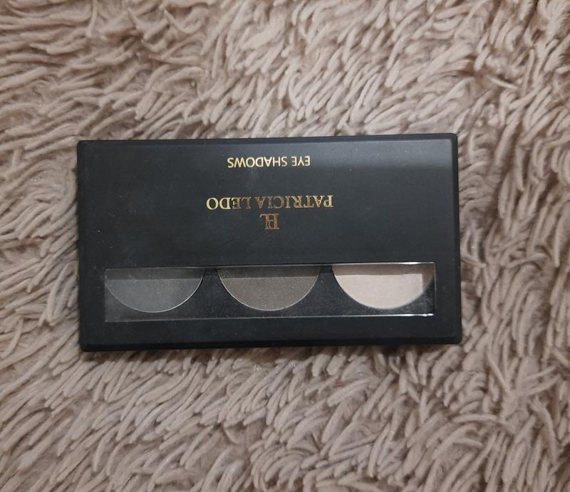 Тени — цена 75 грн в каталоге Тени для век Купить товары для красоты и здоровья по доступной