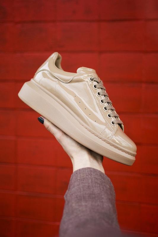 Шикарні кросівки Alexander Mcqueen — ціна 2250 грн у каталозі Кросівки Купити жіночі речі за