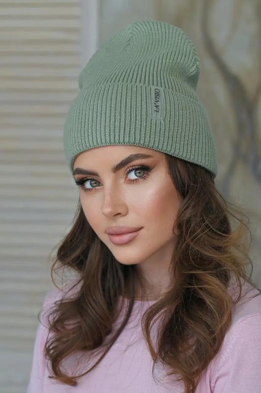 Шапочка біні жіноча з широким відворотом — ціна 330 грн у каталозі Шапки Купити аксесуари за