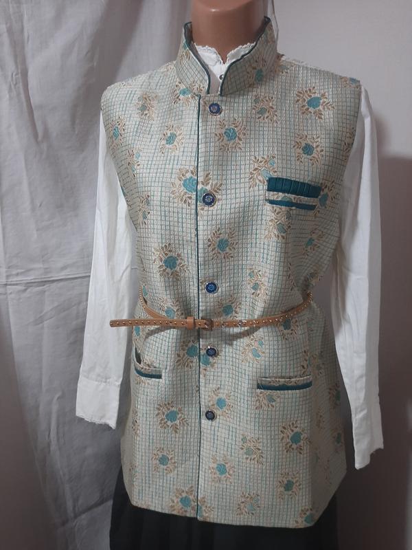 Жилет у східному стилі — ціна 95 грн у каталозі Жилети Купити жіночі речі за доступною ціною на