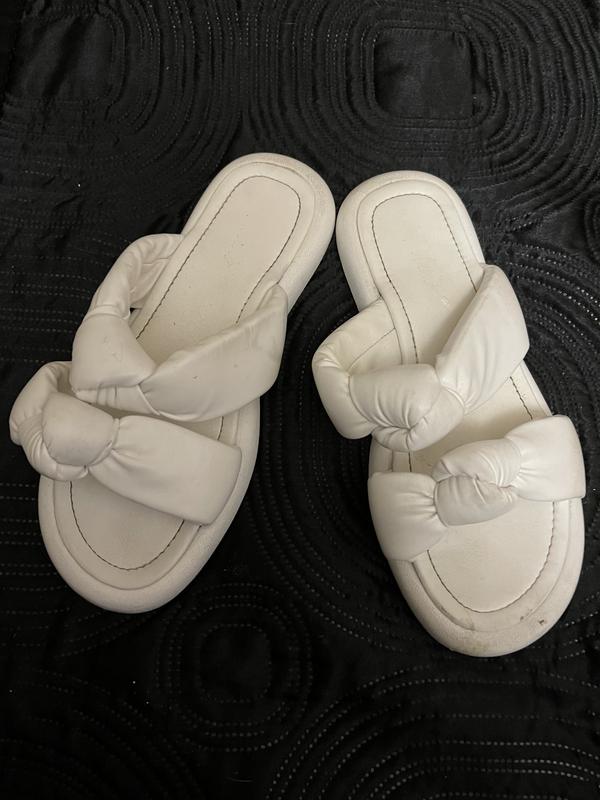 Шльопанці — ціна 110 грн у каталозі Шльопанці Купити жіночі речі за доступною ціною на Шафі