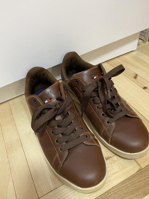 Взуття від Tommy Hilfiger — ціна 800 грн у каталозі Кеди Купити