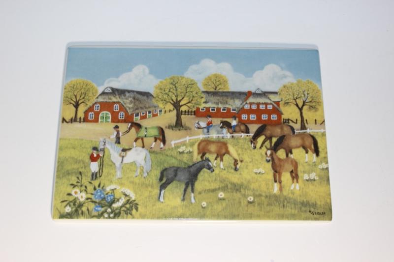 Фарфоровая открытка конюшня — цена 499 грн в каталоге Картины Купить товары для дома и быта по
