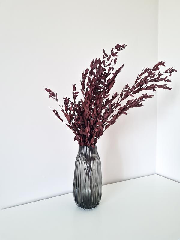 Ваза стеклянная ребристая — цена 625 грн в каталоге Вазы Купить товары