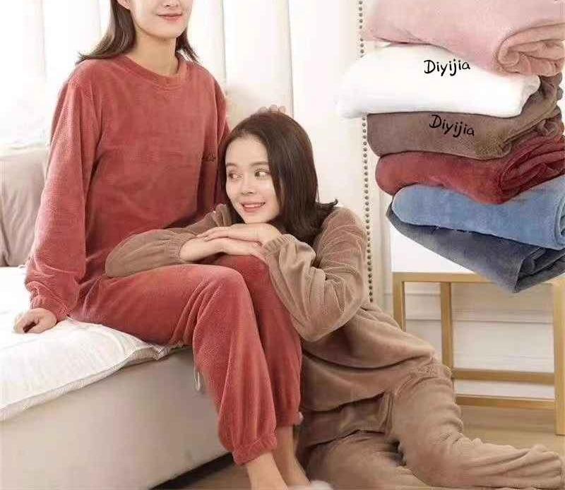 Теплая плюшевая пижама домашний костюм — цена 340 грн в каталоге Пижамы Купить женские вещи по