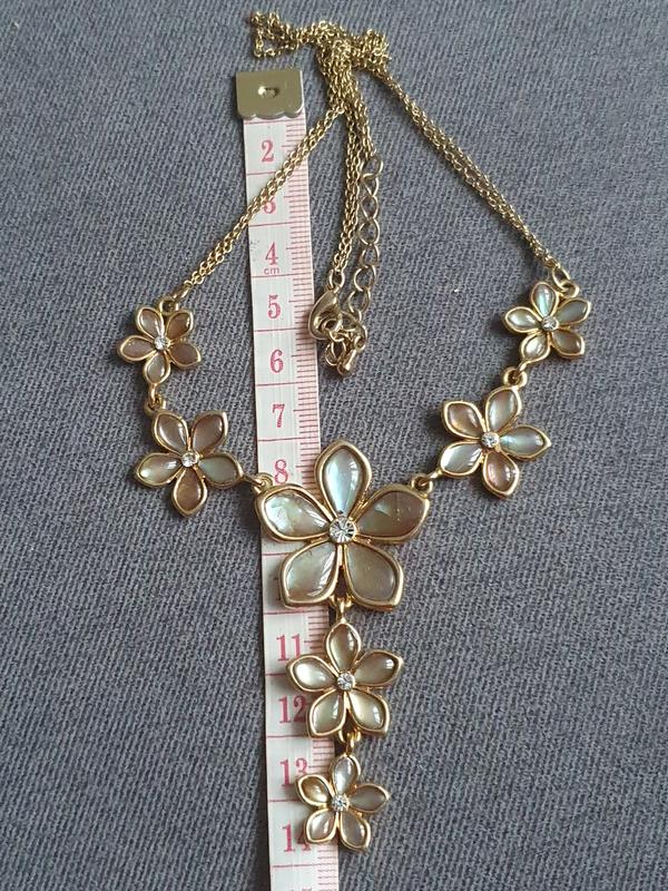 Кольє — ціна 130 грн у каталозі Кольє і намиста Купити аксесуари за доступною ціною на Шафі