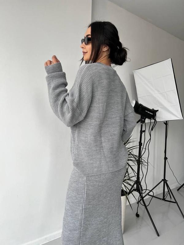 Костюм — цена 1169 грн в каталоге Костюмы с юбкой Купить женские вещи по доступной цене на Шафе