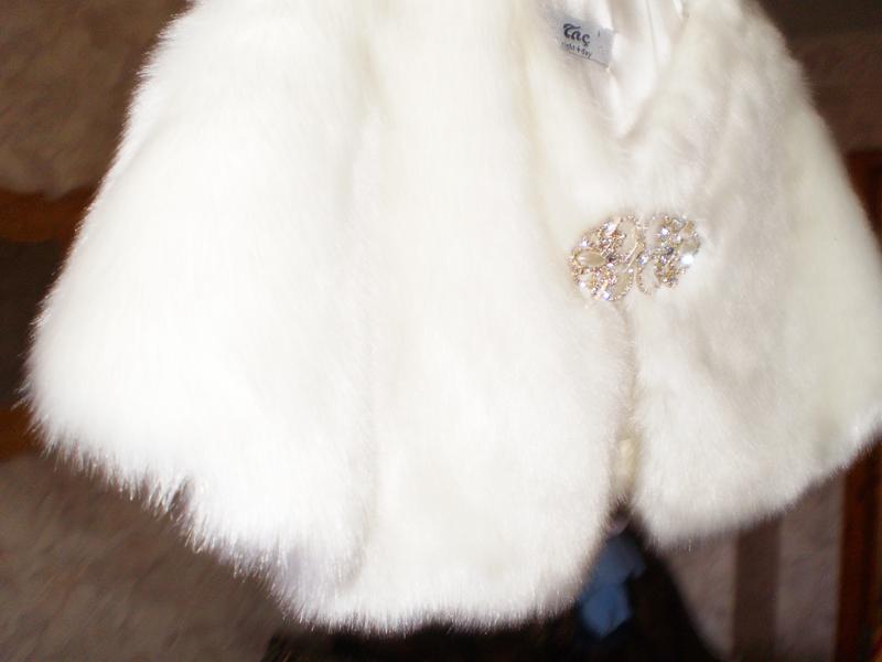 Весільна накидка — ціна 770 грн у каталозі Шуби Купити жіночі речі за доступною ціною на Шафі