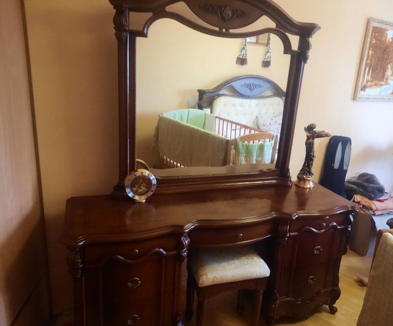 Тоюмо з дзеркалом — ціна 10000 грн у каталозі Меблеві гарнітури Купити товари для дому та побуту