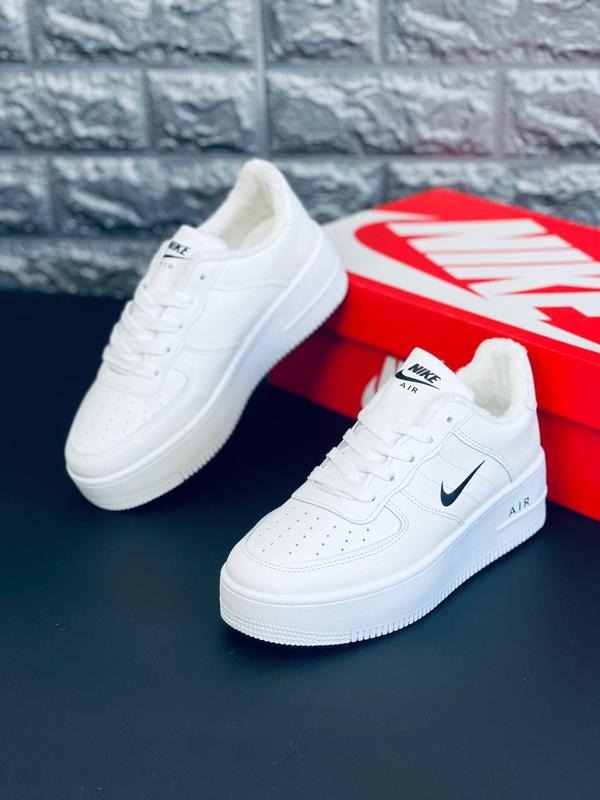 Женские кроссовки nike белые кроссовки найк новинка — ціна 1299 грн у ...