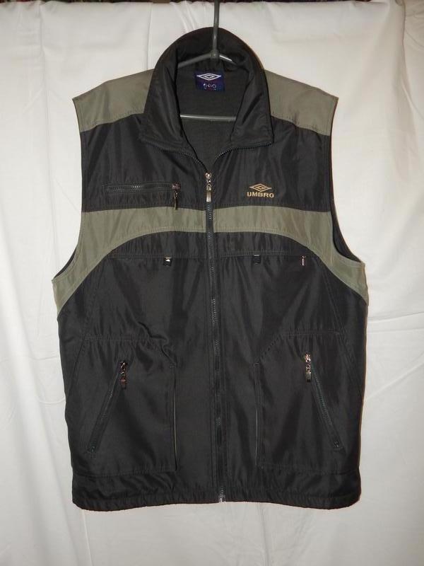 Жилетка — цена 300 грн в каталоге Жилетки Купить мужские вещи по доступной цене на Шафе