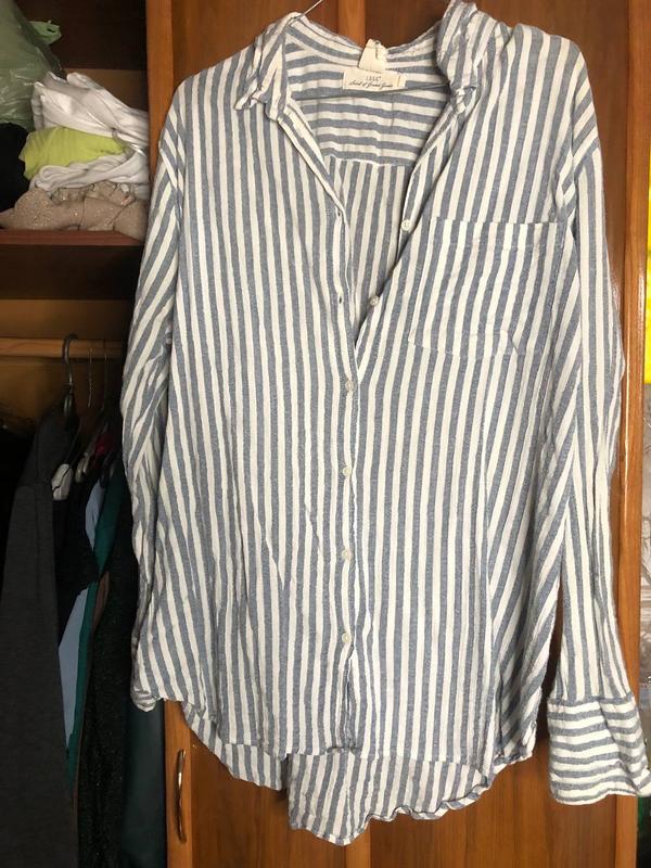 Красива сорочка в полоску — ціна 299 грн у каталозі Сорочки Купити жіночі речі за доступною