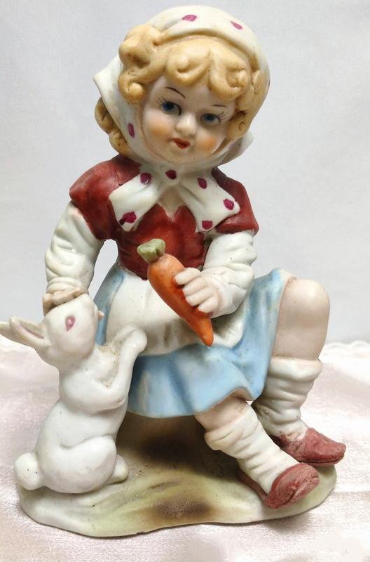 Винтажная фарфоровая статуэтка 8968 — цена 1350 грн в каталоге Статуэтки Купить товары для