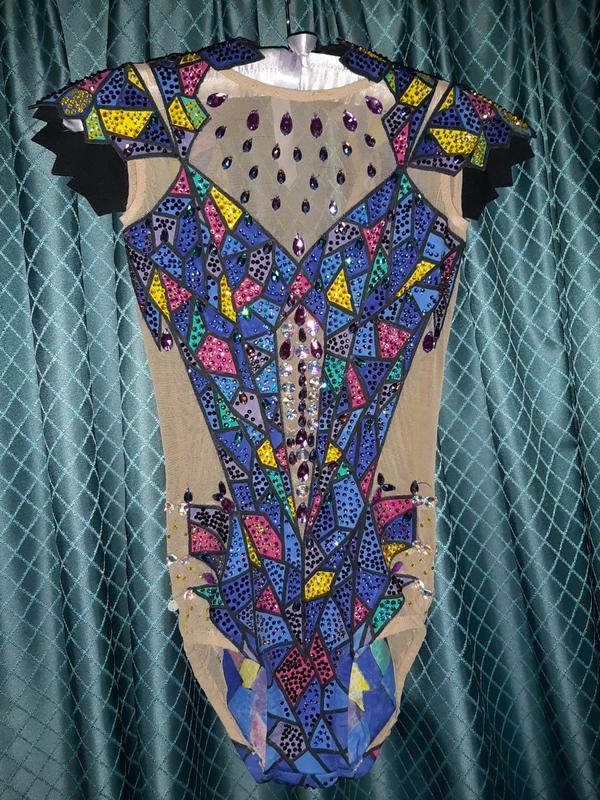 Купальник для художественной гимнастики — цена 2450 грн в каталоге Костюмы для танцев Купить