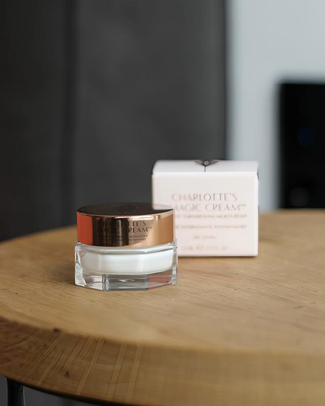 charlotte tilbury magic cream 15 Charlotte Tilbury 890
