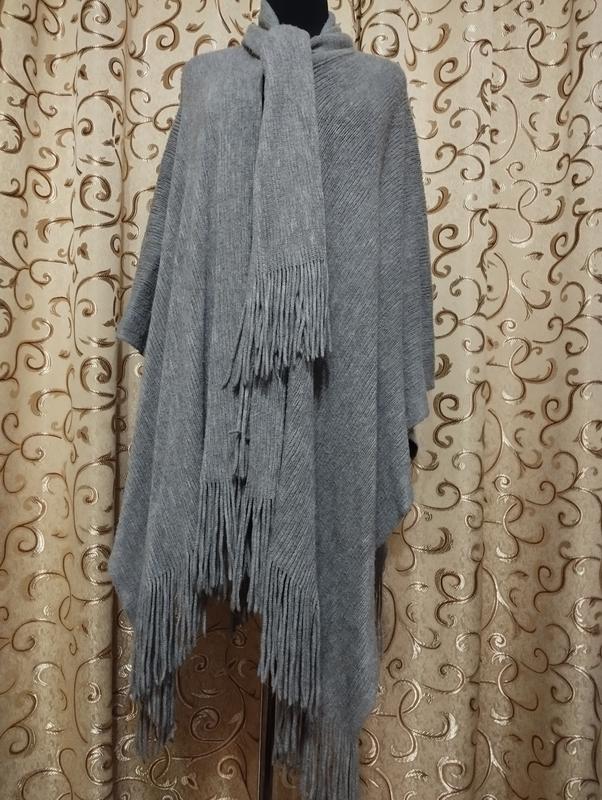 Пончо — ціна 68 грн у каталозі Пончо Купити жіночі речі за доступною ціною на Шафі Україна