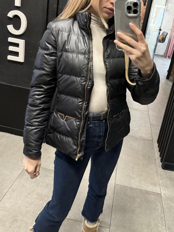 Курточка Versace — ціна 990 грн у каталозі Куртки Купити жіночі речі за доступною ціною на Шафі