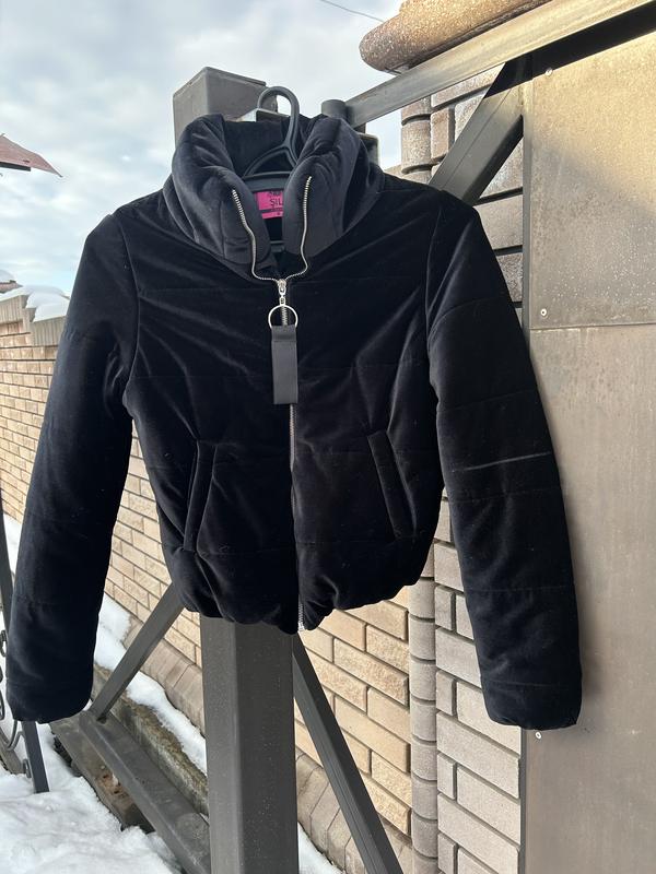 Велюрова куртка в наявності — ціна 350 грн у каталозі Куртки Купити жіночі речі за доступною