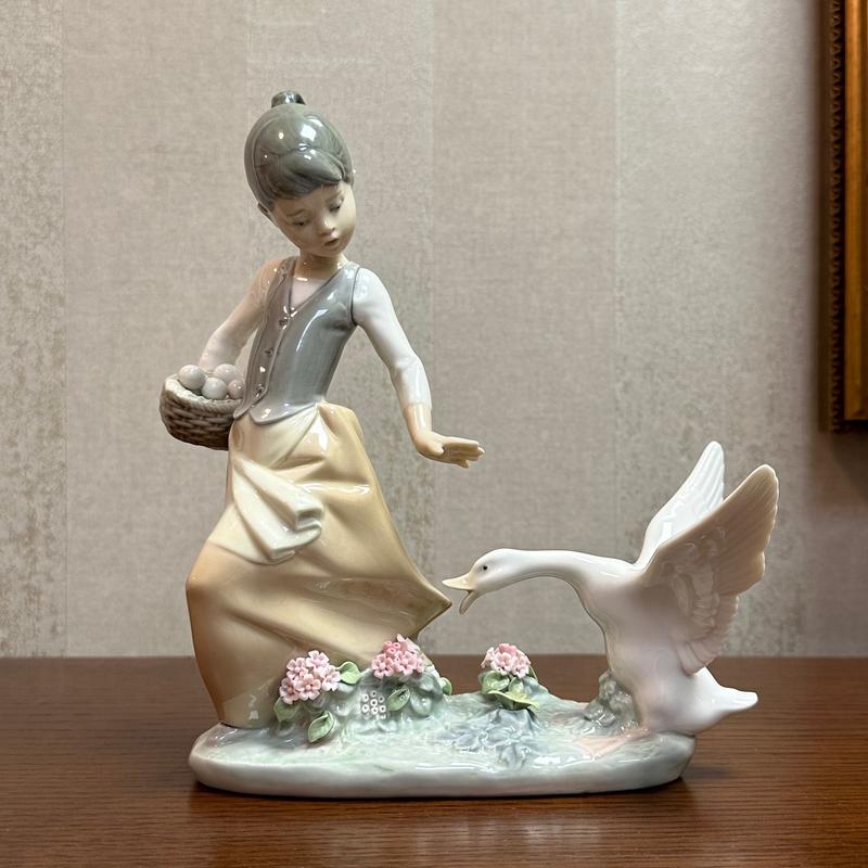 Фарфорова статуетка Lladro «агресивний гусак — ціна 5200 грн у каталозі Статуетки Купити