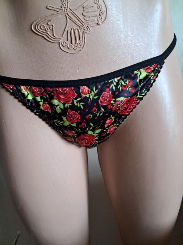 Стринги — ціна 40 грн у каталозі Трусики Купити жіночі речі за доступною ціною на Шафі Україна