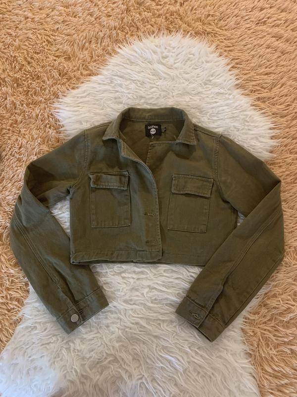 Укорочена куртка — ціна 165 грн у каталозі Куртки Купити жіночі речі за доступною ціною на Шафі