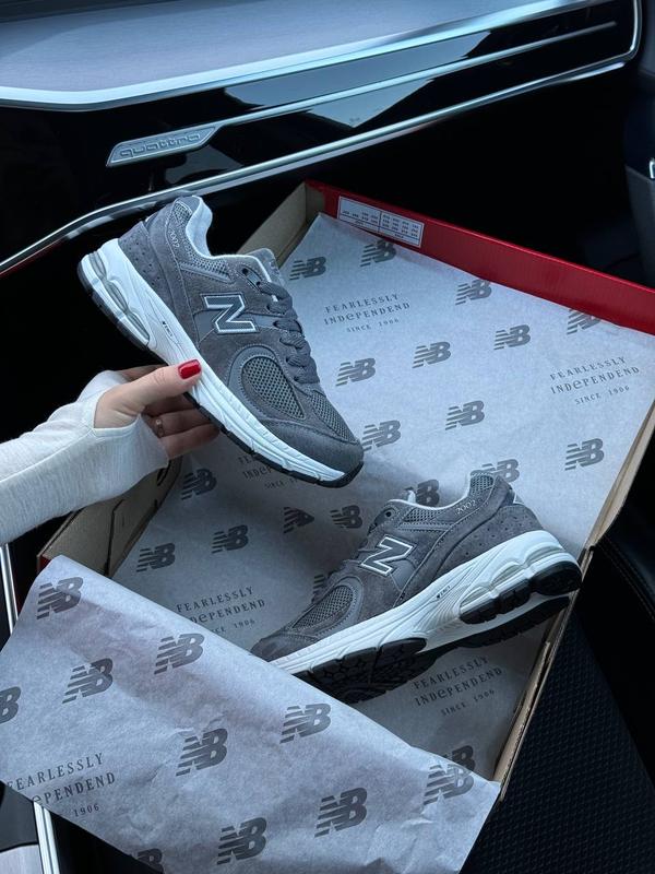 Жіночі кросівки new balance 2002r dark gray white — ціна 2200 грн у ...