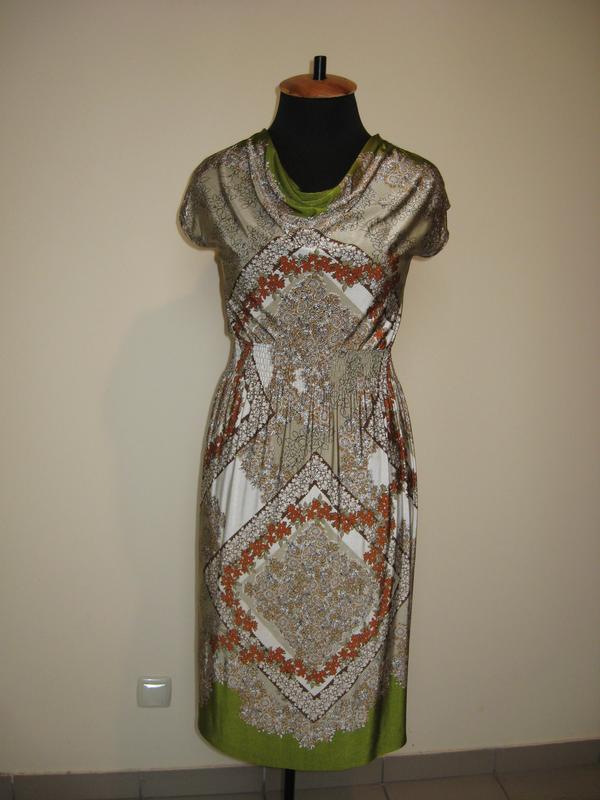 Сукню — ціна 288 грн у каталозі Сукні міді Купити жіночі речі за доступною ціною на Шафі