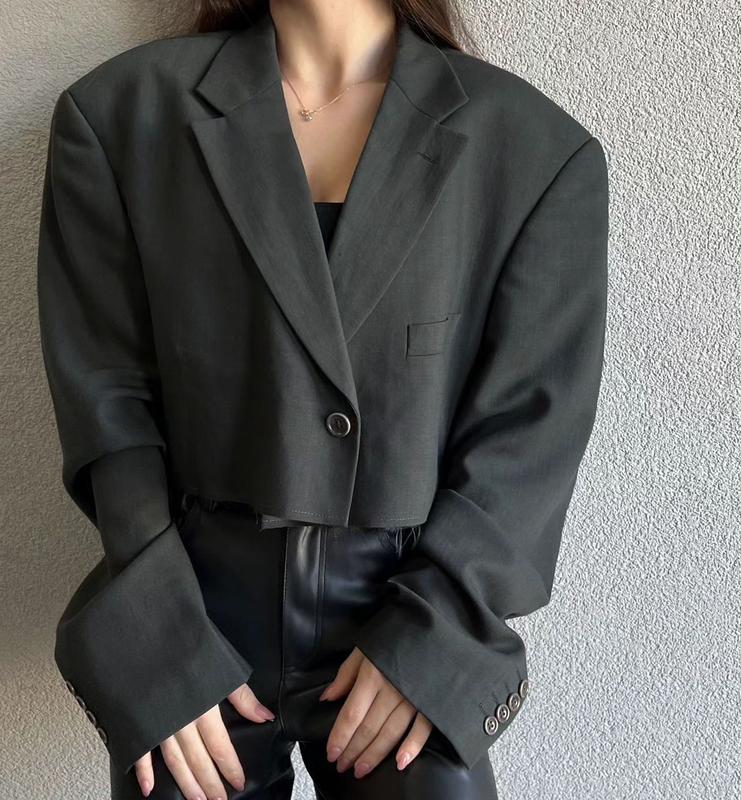 Кроп пиджак — цена 200 грн в каталоге Пиджаки и жакеты Купить женские вещи по доступной цене на