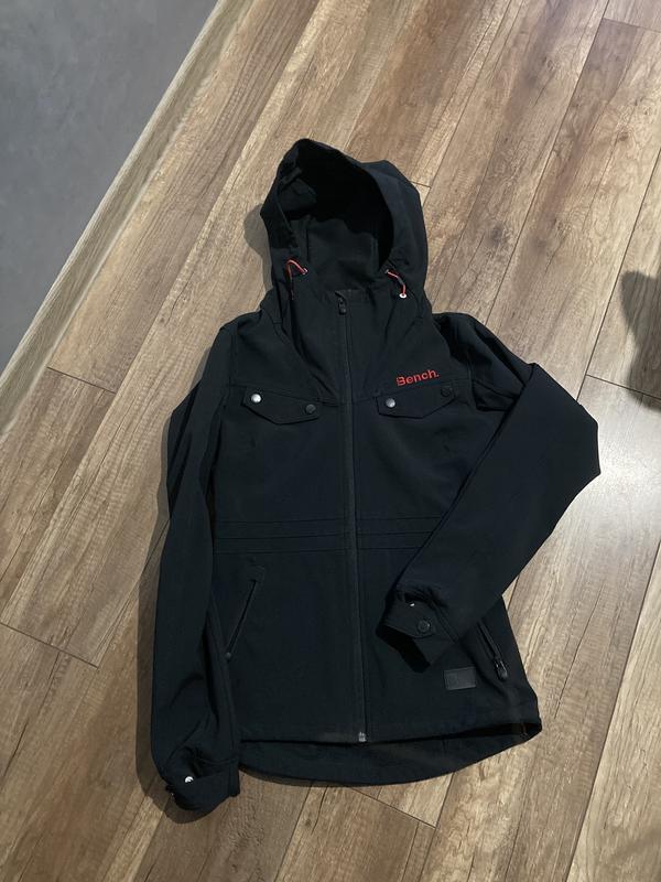 Брендова куртка — ціна 215 грн у каталозі Куртки Купити жіночі речі за доступною ціною на Шафі