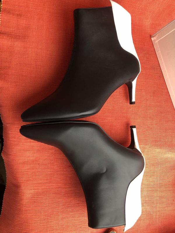 Стильні чоботи ботильйони — ціна 343 грн у каталозі Ботильйони Купити жіночі речі за доступною