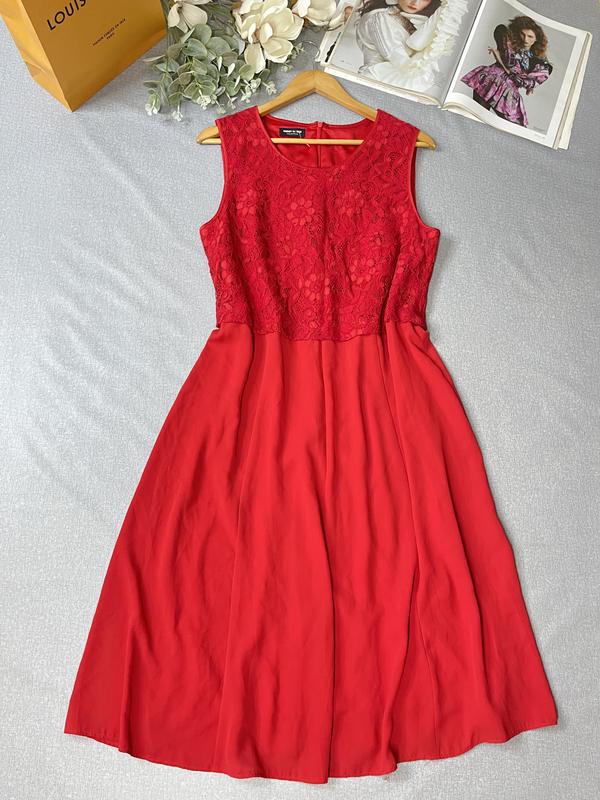 Гарна якісна сукня — ціна 350 грн у каталозі Сукні міді Купити жіночі речі за доступною ціною на