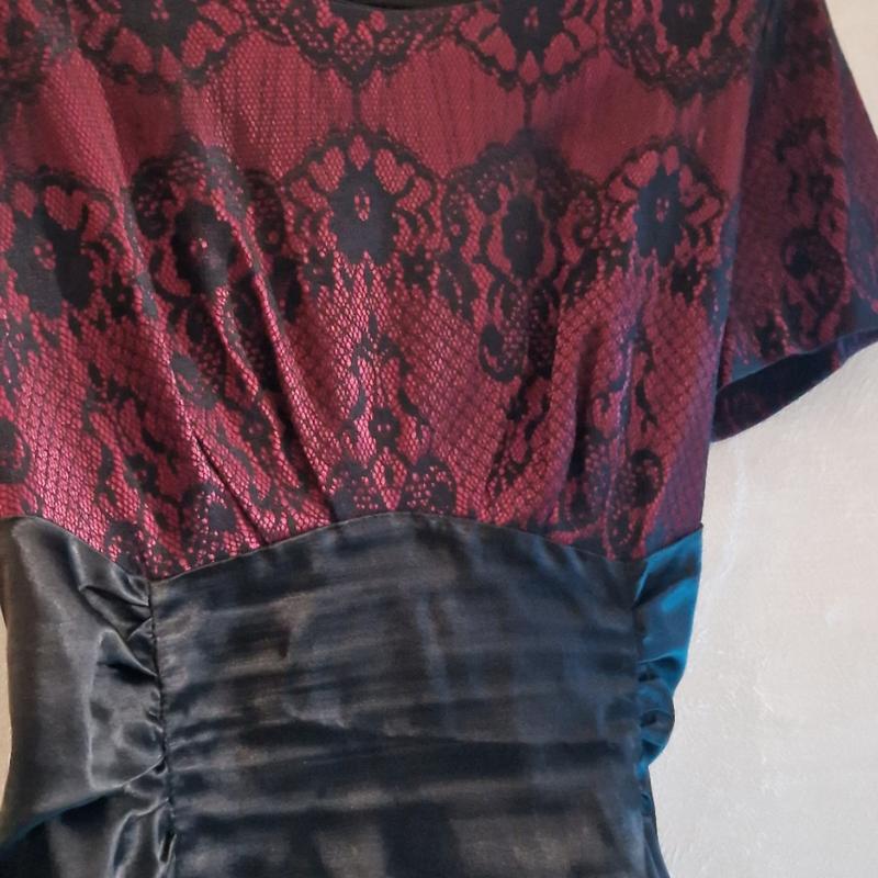 Шовкова сукня — ціна 250 грн у каталозі Вечірні сукні Купити жіночі речі за доступною ціною на