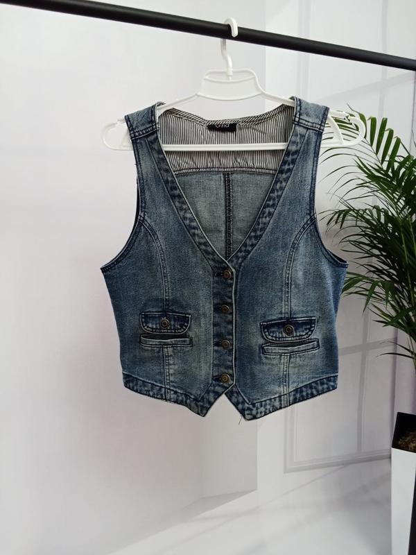 Джинсова жилетка — ціна 155 грн у каталозі Жилети Купити жіночі речі за