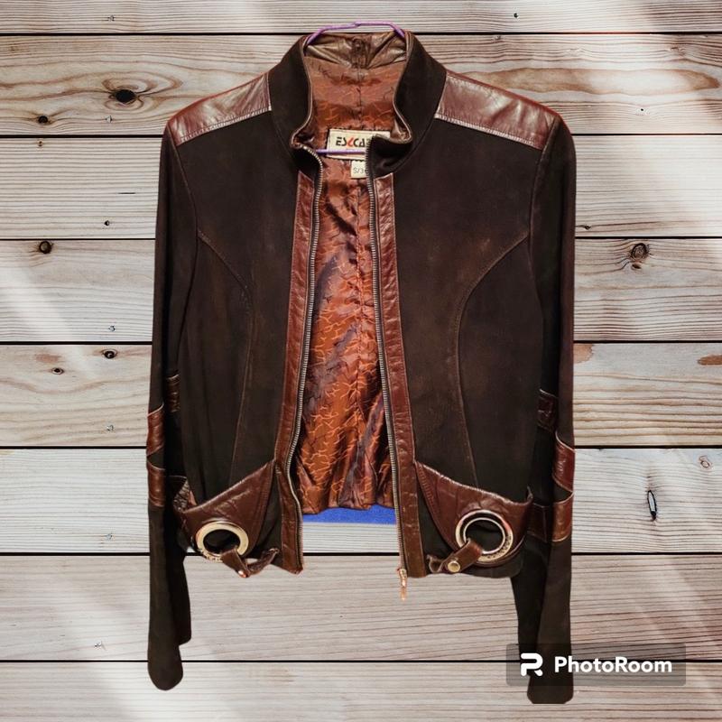 Шкіряна куртка — ціна 330 грн у каталозі Куртки Купити жіночі речі за