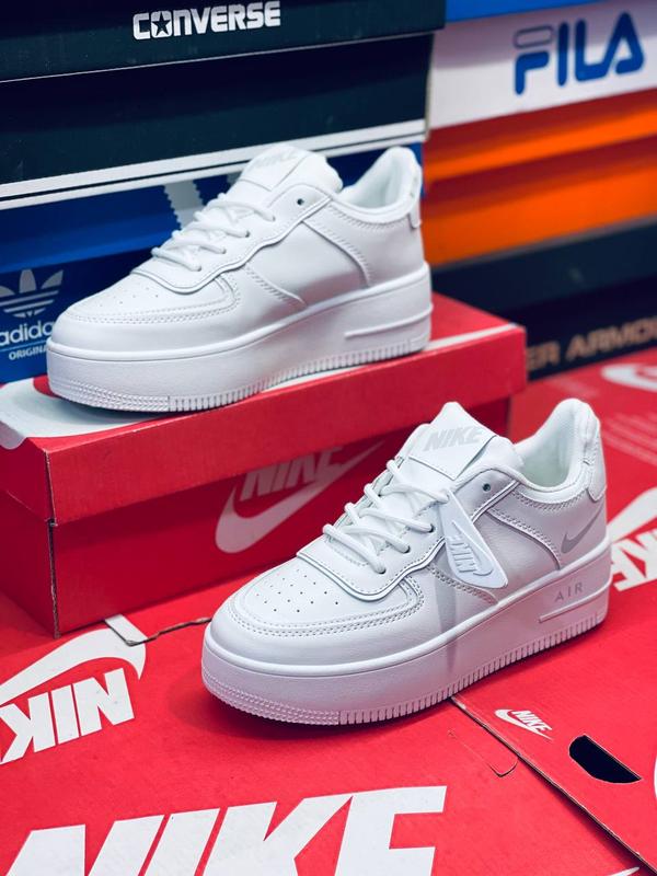 Женские кроссовки nike air force белые кожаные кроссовки найк аир форсы ...