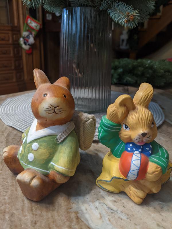 Пасхальні кролики зайчики керамічні статуетки фігурки — цена 200 грн в каталоге Статуэтки Купить